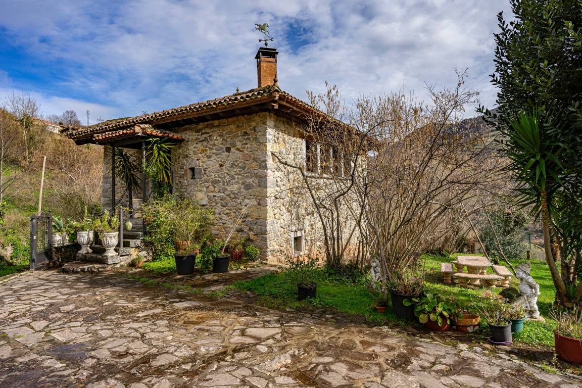 80 M² Casa ∙ 2 Habitaciones ∙ 6 Huéspedes - Proaza