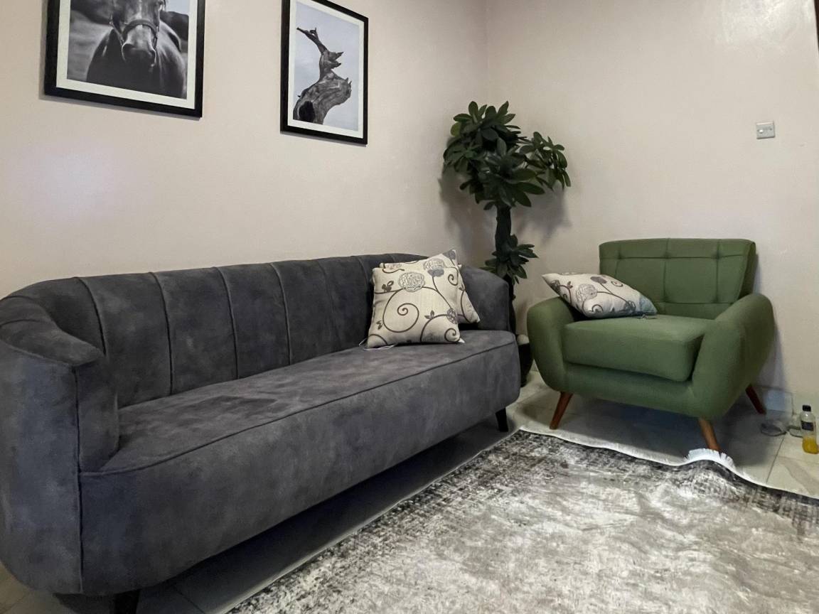 40 M² Ferienwohnung ∙ 1 Schlafzimmer ∙ 2 Gäste - Kampala