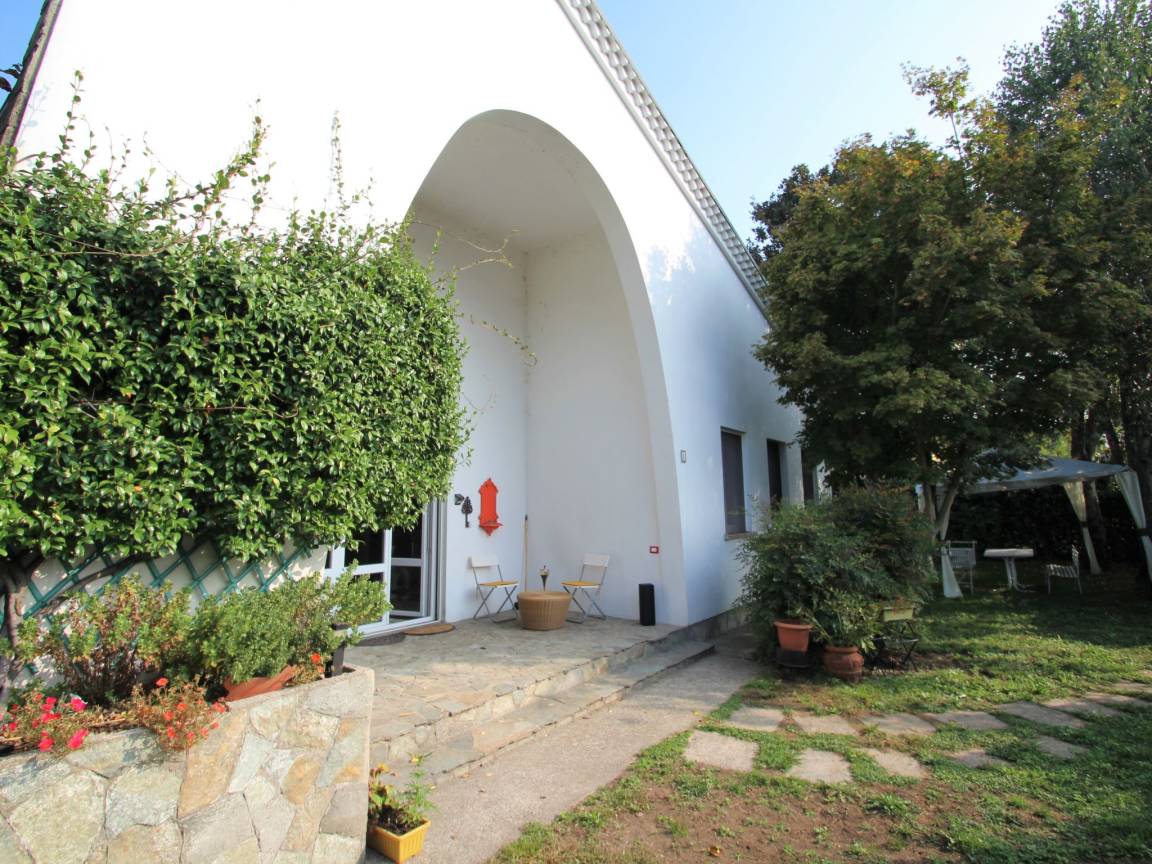 120 M² Huis ∙ 2 Slaapkamers ∙ 4 Gasten - Meina