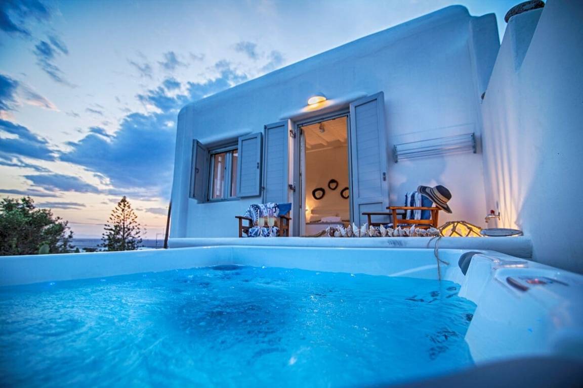Villa ∙ 2 Bedrooms ∙ 6 Guests - Mykonos Region
