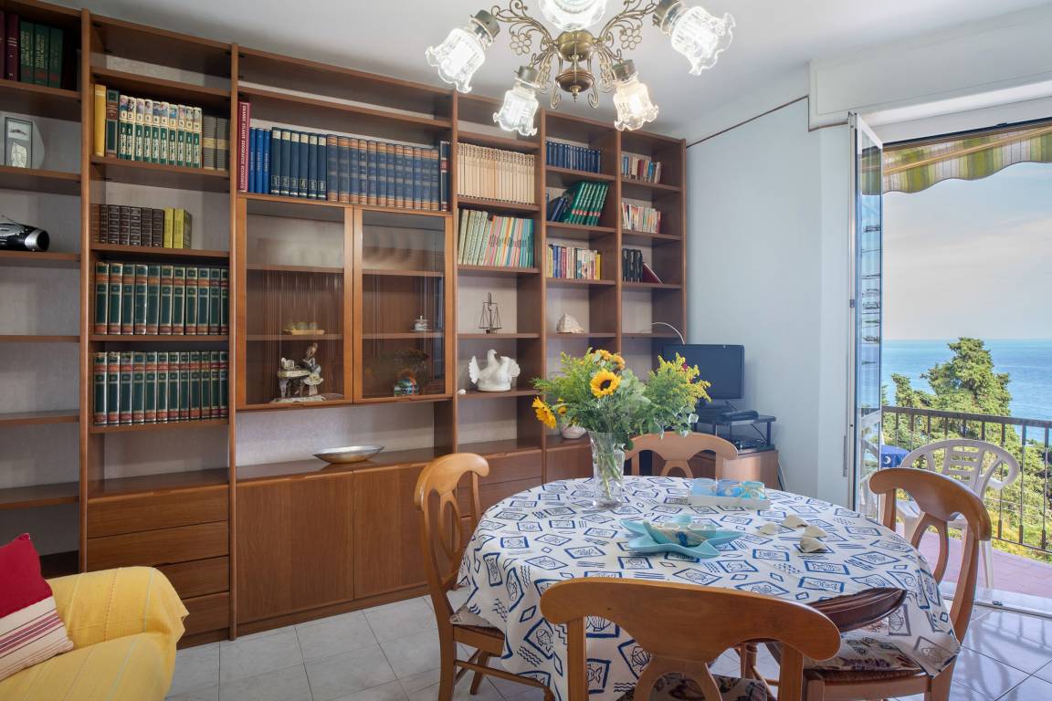 90 M² Apartment ∙ 2 Bedrooms ∙ 4 Guests - Imperia