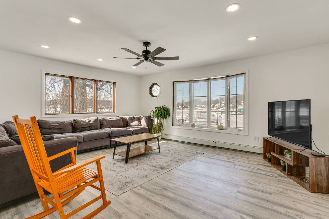 241 M² House ∙ 4 Bedrooms ∙ 10 Guests - Budd Lake, NJ