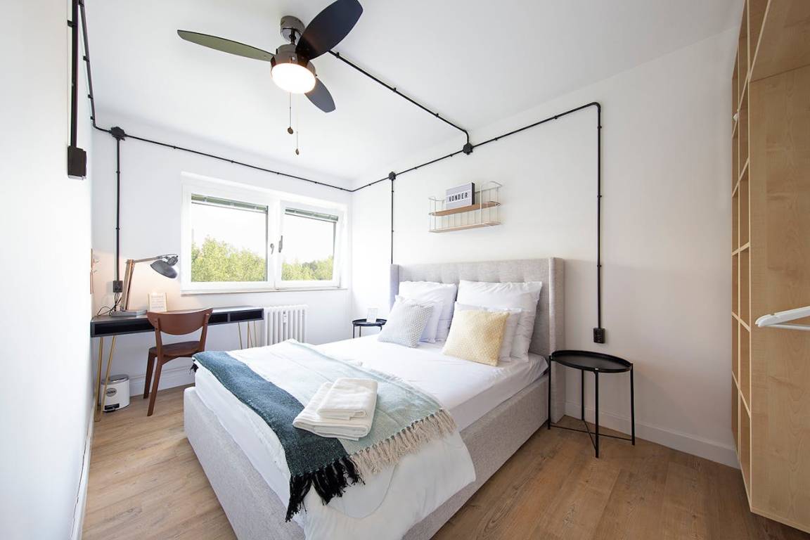 85 M² Private Room ∙ 1 Bedroom ∙ 1 Guest - Dallgow-Döberitz