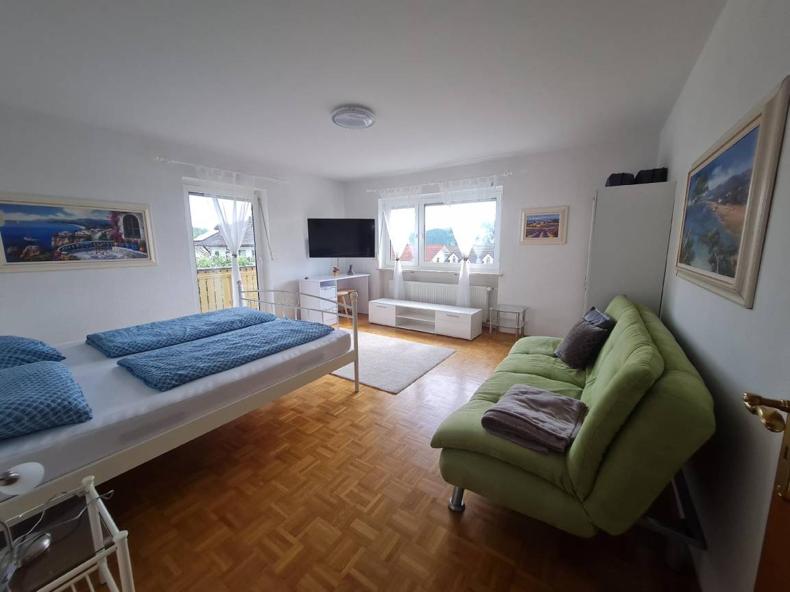 110 M² Ferienwohnung ∙ 4 Schlafzimmer ∙ 10 Gäste - Frauenau