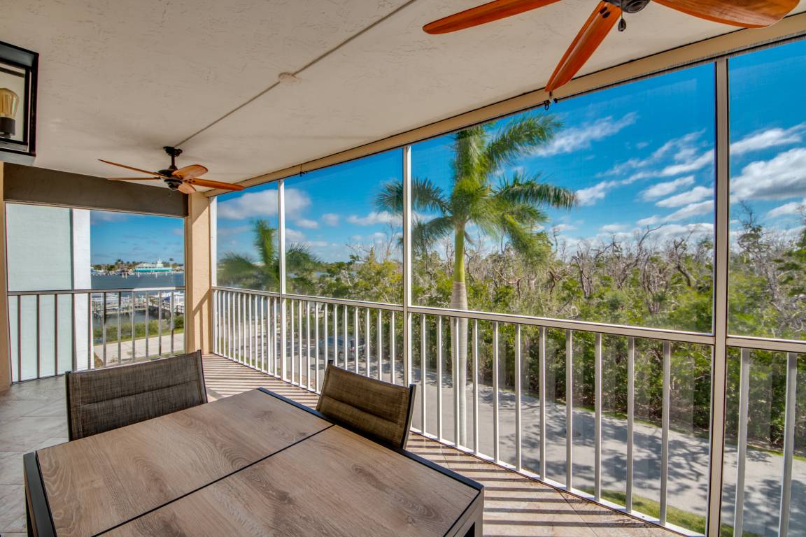 108 M² Apartment ∙ 2 Bedrooms ∙ 4 Guests - Estero, FL
