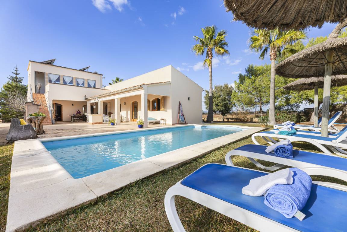 270 M² Fazenda ∙ 4 Quartos ∙ 8 Hóspedes - Campos