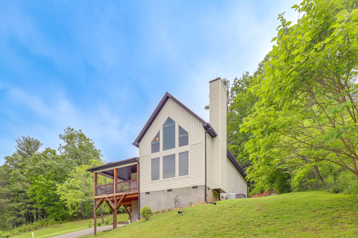 147 M² House ∙ 3 Bedrooms ∙ 8 Guests - Asheville, NC