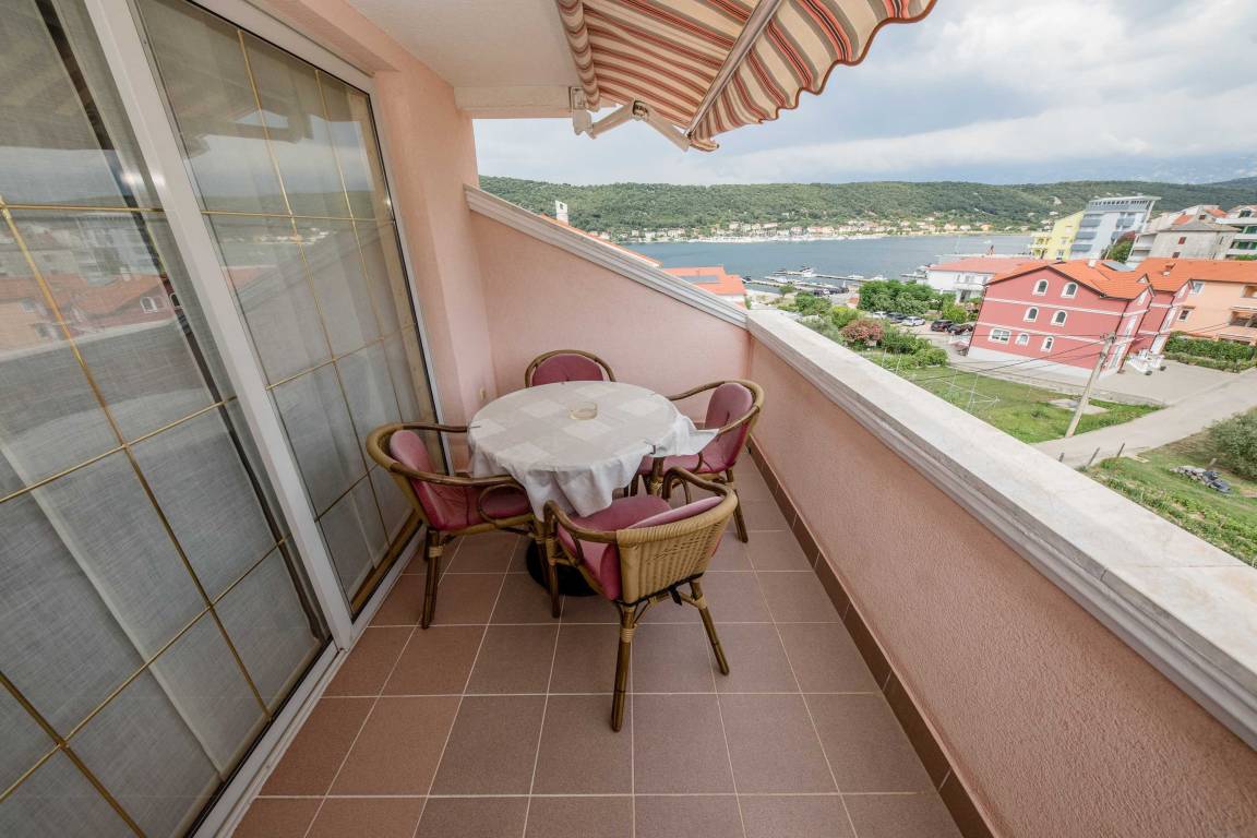 100 M² Ferienwohnung ∙ 2 Schlafzimmer ∙ 6 Gäste - Lopar