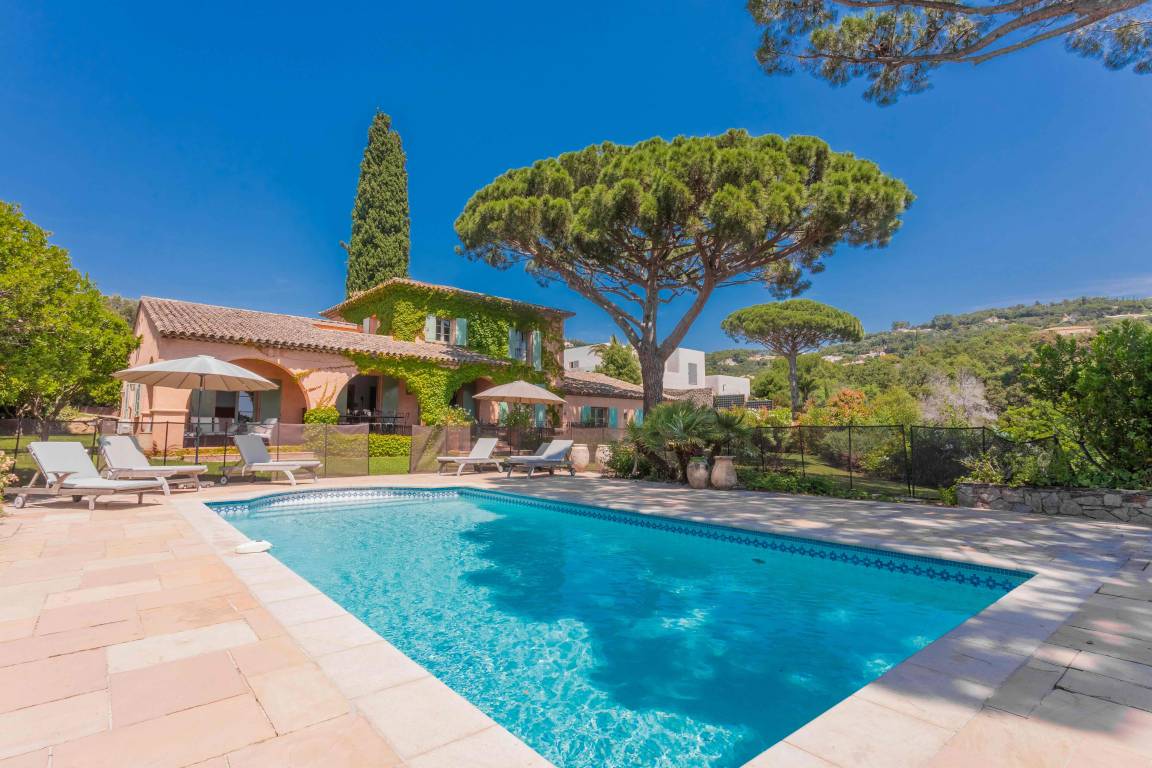 Villa ∙ 6 Bedrooms ∙ 14 Guests - Saint-Tropez