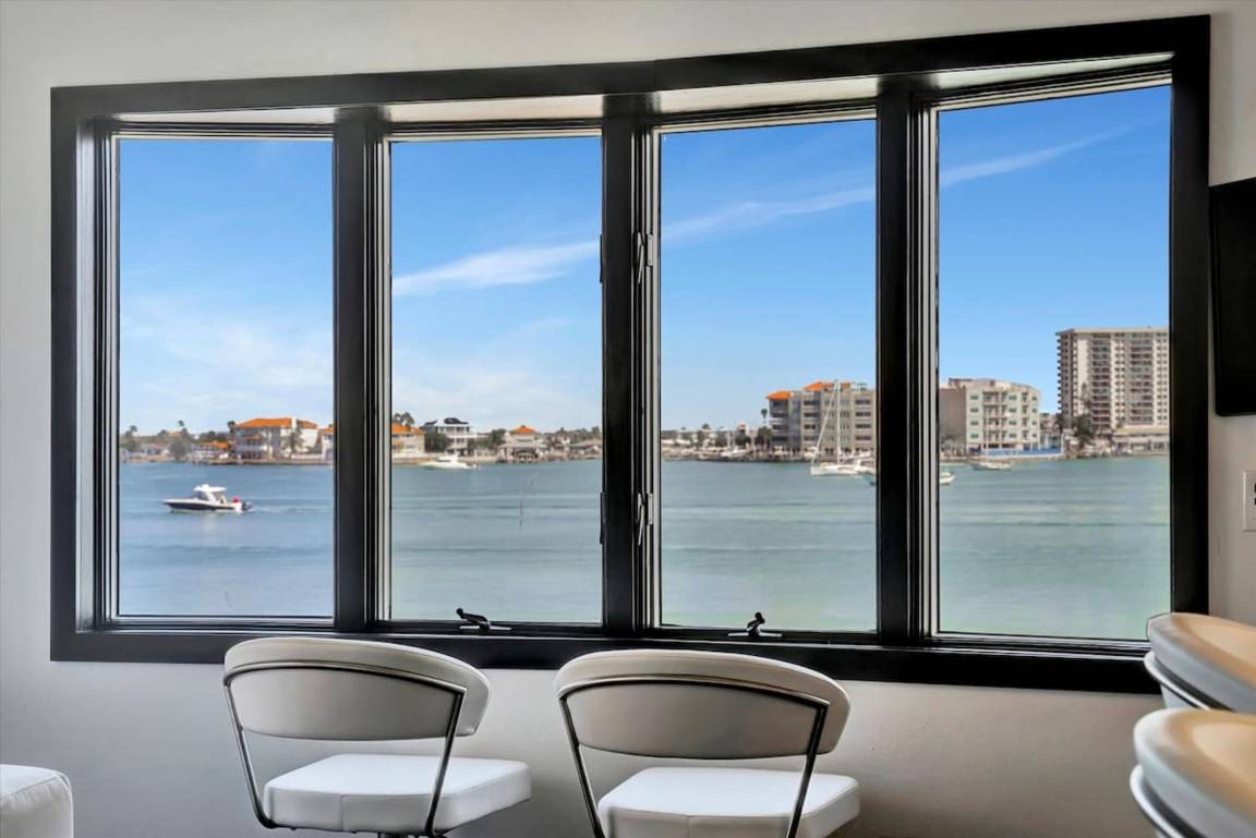 Apartment ∙ 1 Bedroom ∙ 2 Guests - Clearwater Beach, FL