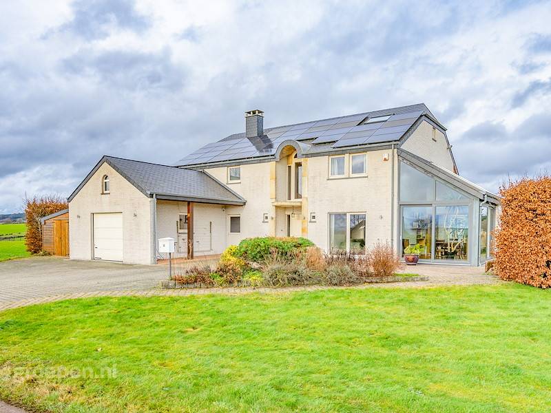 Maison De Vacances ∙ 8 Chambres ∙ 15 Personnes - Houffalize