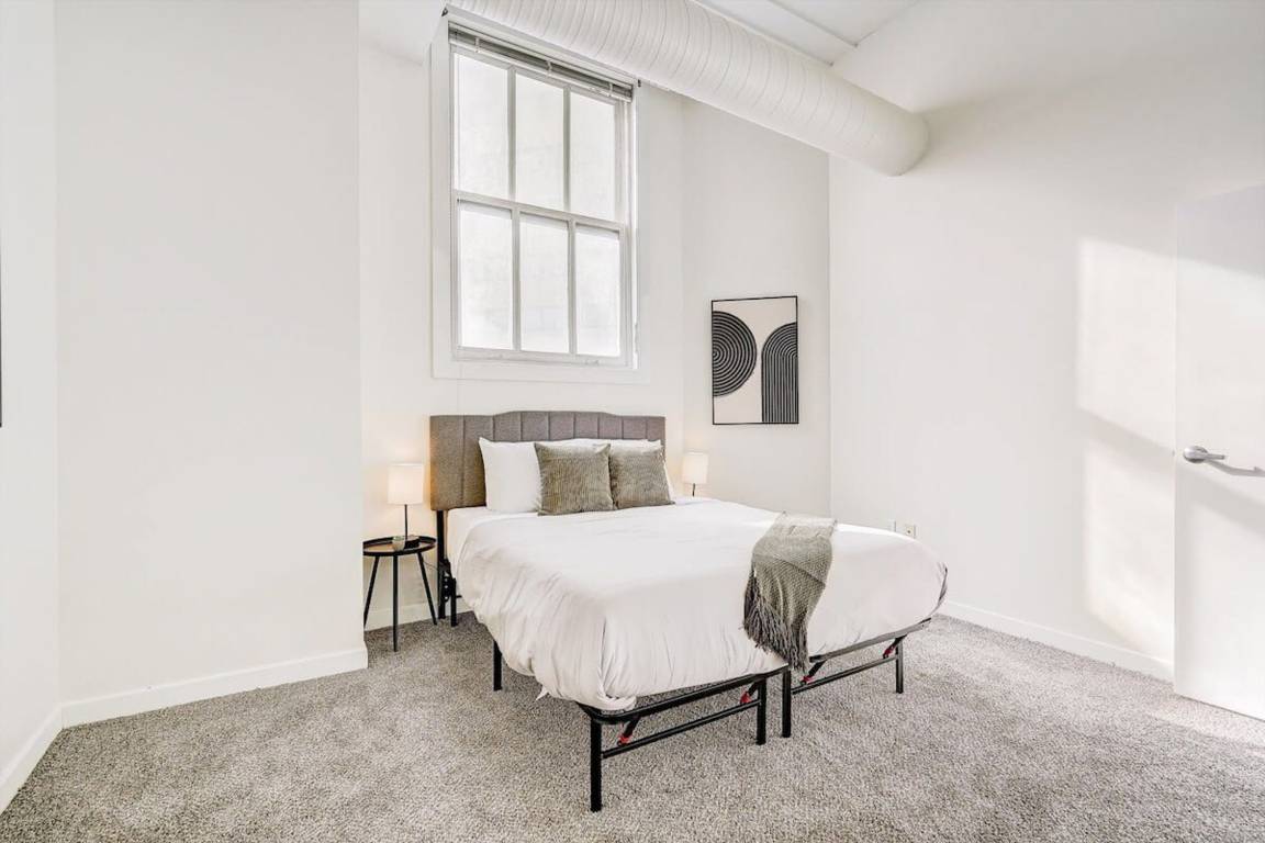 Apartment ∙ 2 Bedrooms ∙ 6 Guests - IUPUI,Indianapolis