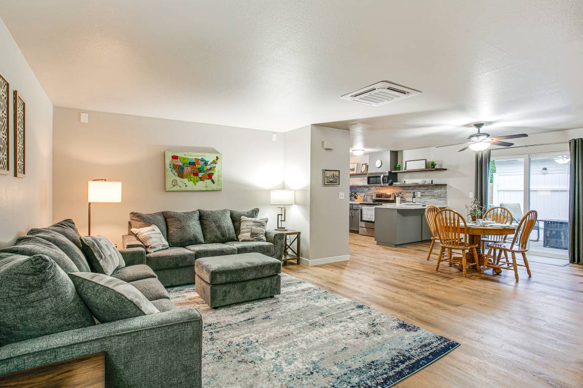 102 M² House ∙ 2 Bedrooms ∙ 4 Guests - Enumclaw, WA