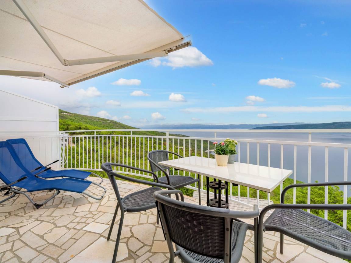 70 M² House ∙ 2 Bedrooms ∙ 4 Guests - Rabac
