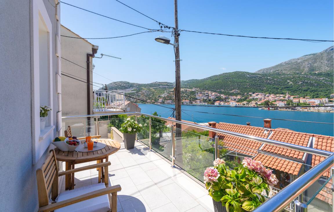 50 M² Apartment ∙ 2 Bedrooms ∙ 5 Guests - Dubrovnik