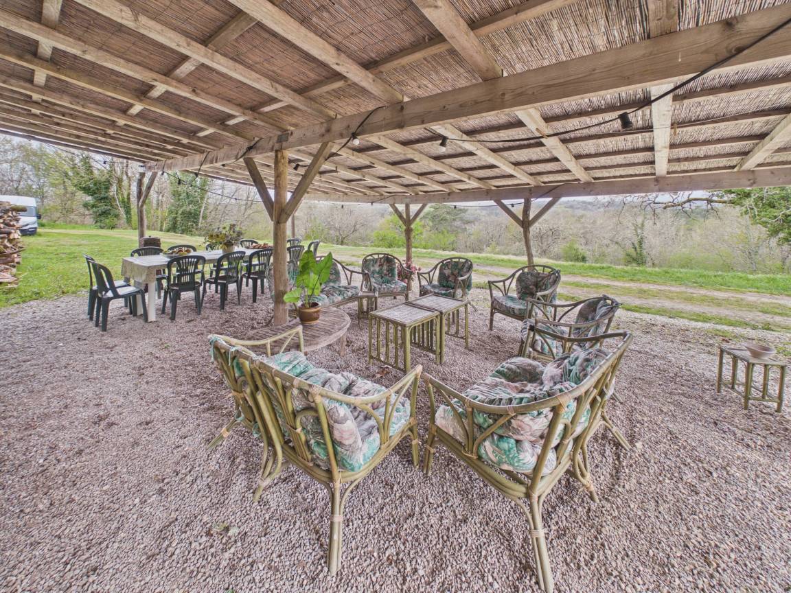 140 M² Cottage ∙ 2 Bedrooms ∙ 9 Guests - Dordogne