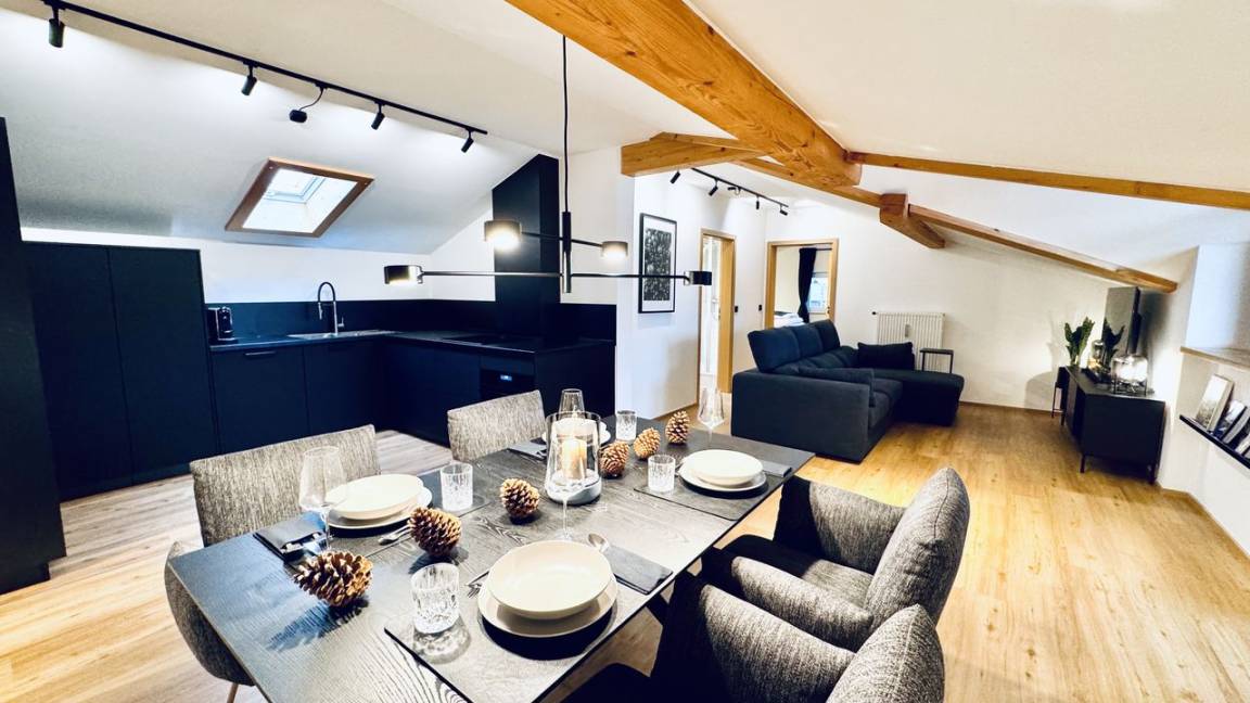 80 M² Ferienwohnung ∙ 2 Schlafzimmer ∙ 4 Gäste - Inzell