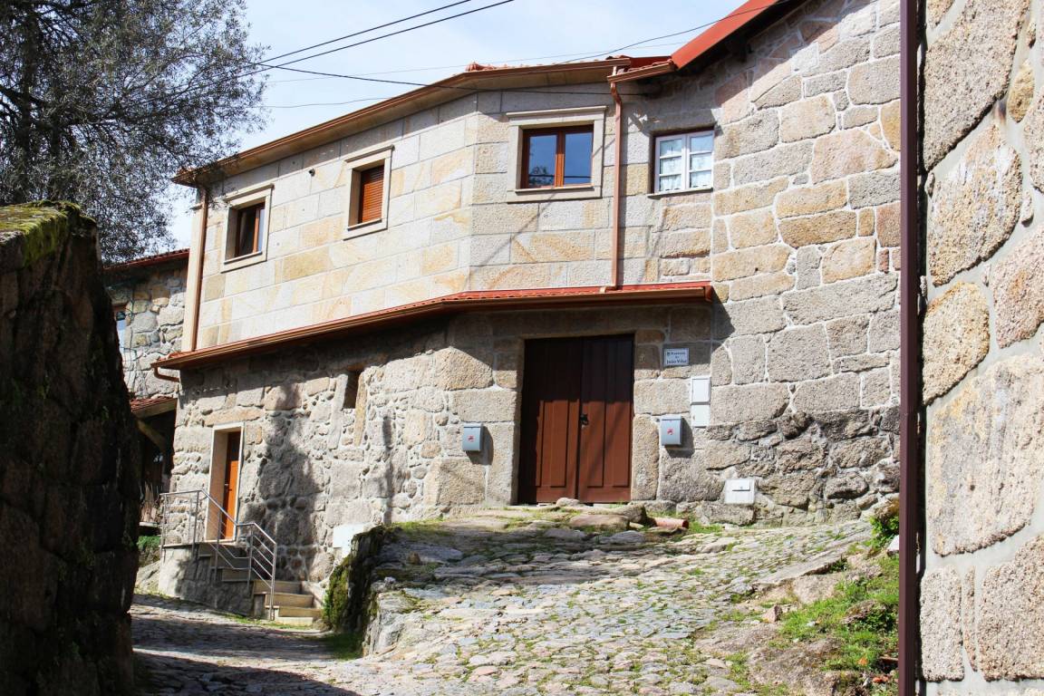 30 M² Casa Rural ∙ 2 Habitaciones ∙ 4 Huéspedes - Portugal