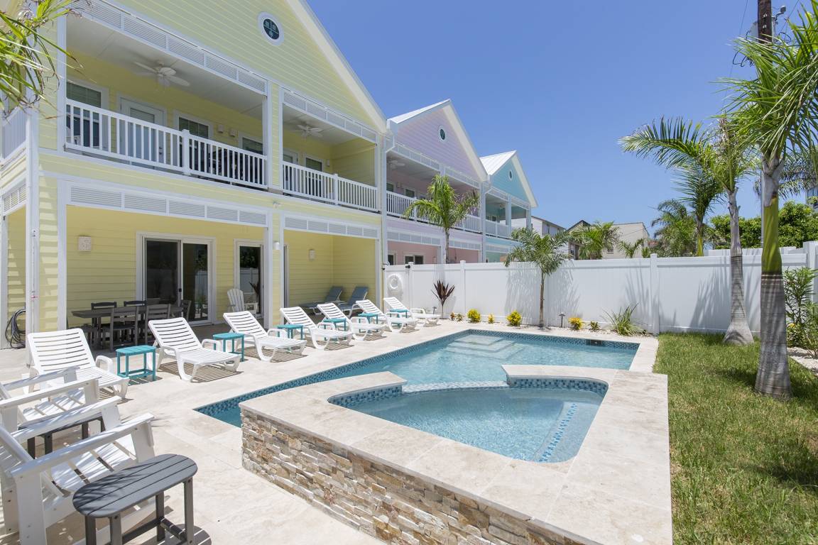 House ∙ 5 Bedrooms ∙ 18 Guests - South Padre Island