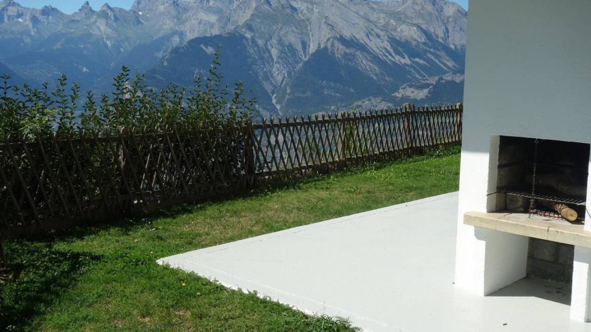 93 M² Huoneisto ∙ 3 Makuuhuonetta ∙ 9 Vierasta - Nendaz