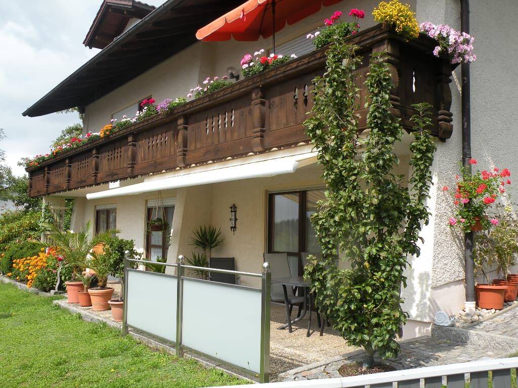 100 M² Ferienwohnung ∙ 2 Schlafzimmer ∙ 4 Gäste - Lohberg