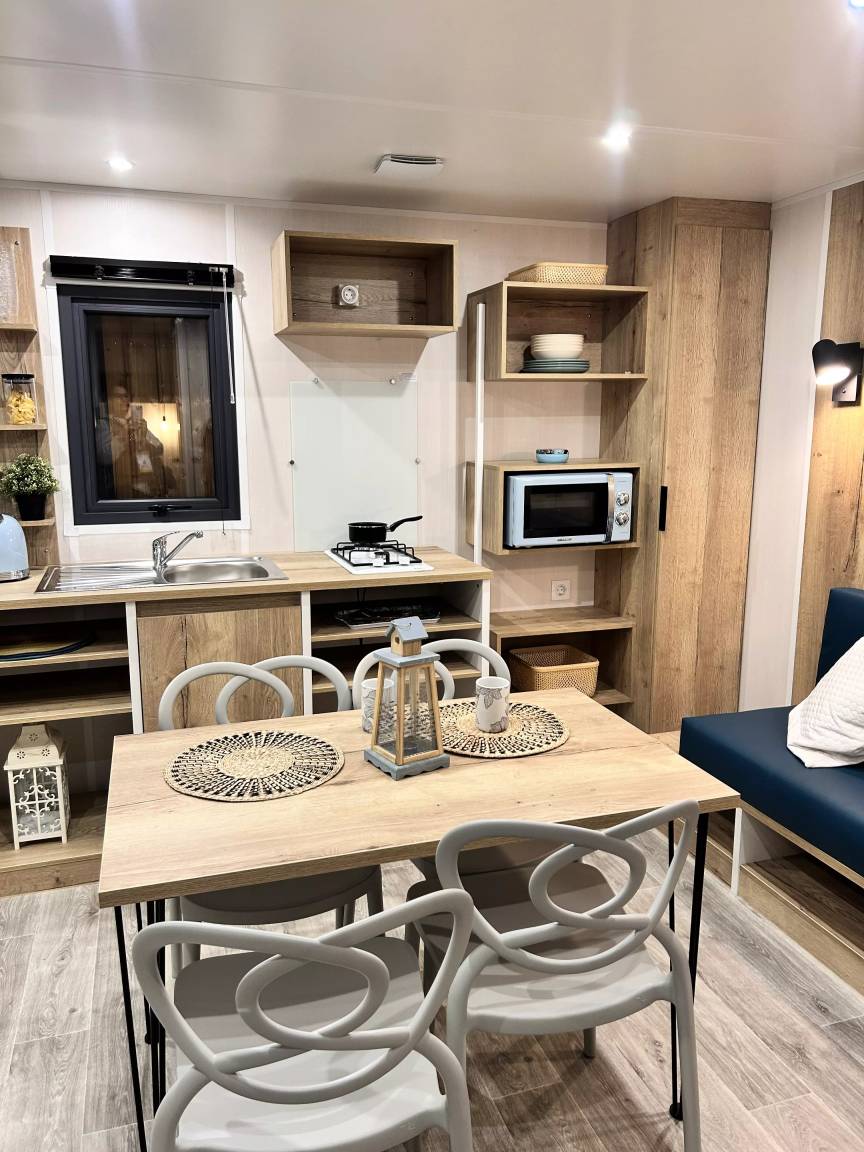 25 M² Mobil-home ∙ 2 Chambres ∙ 4 Personnes - Souillac