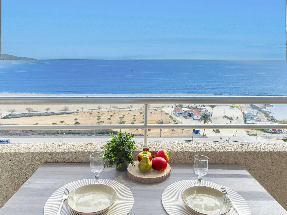 30 M² Apartamento ∙ 1 Habitación ∙ 2 Huéspedes - Ampuriabrava