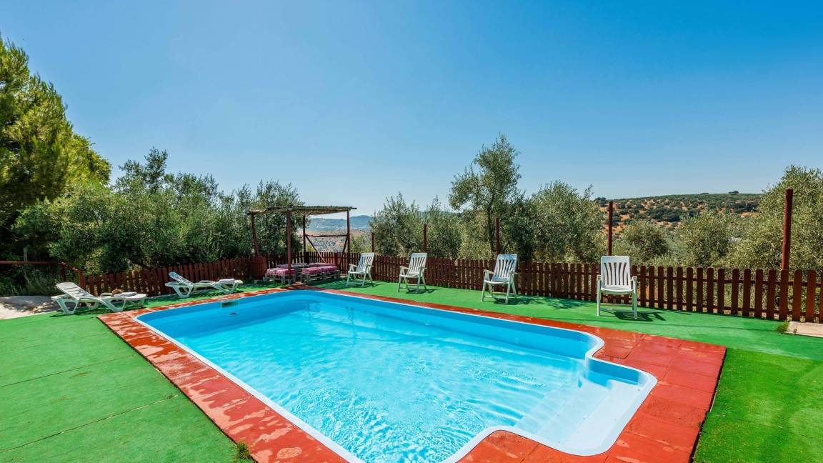140 M² Casa ∙ 4 Habitaciones ∙ 8 Huéspedes - Iznájar