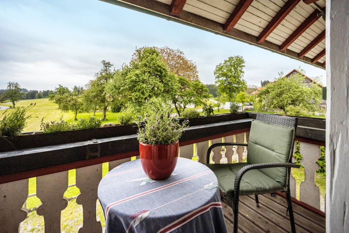 90 M² Ferienwohnung ∙ 2 Schlafzimmer ∙ 6 Gäste - Amtzell