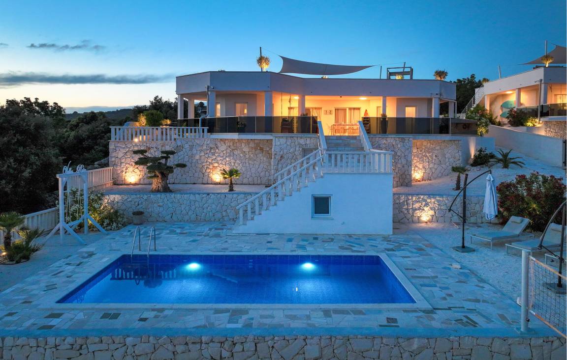 153 M² Ferienhaus ∙ 3 Schlafzimmer ∙ 8 Gäste - Primošten