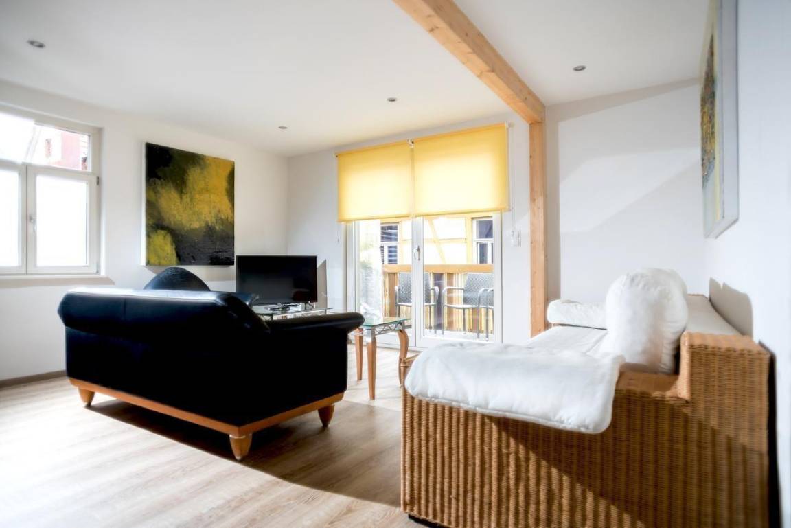 65 M² Ferienwohnung ∙ 1 Schlafzimmer ∙ 4 Gäste - Marktheidenfeld