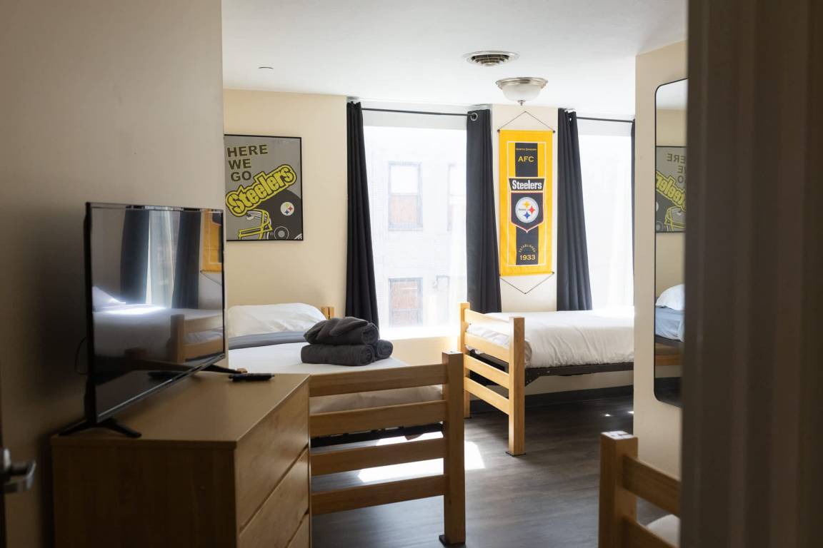 Apartment ∙ 1 Bedroom ∙ 3 Guests - Pittsburgh, PA