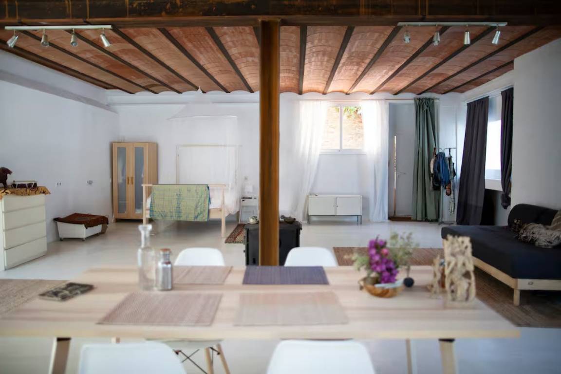 100 M² House ∙ 1 Bedroom ∙ 3 Guests - Barcelona