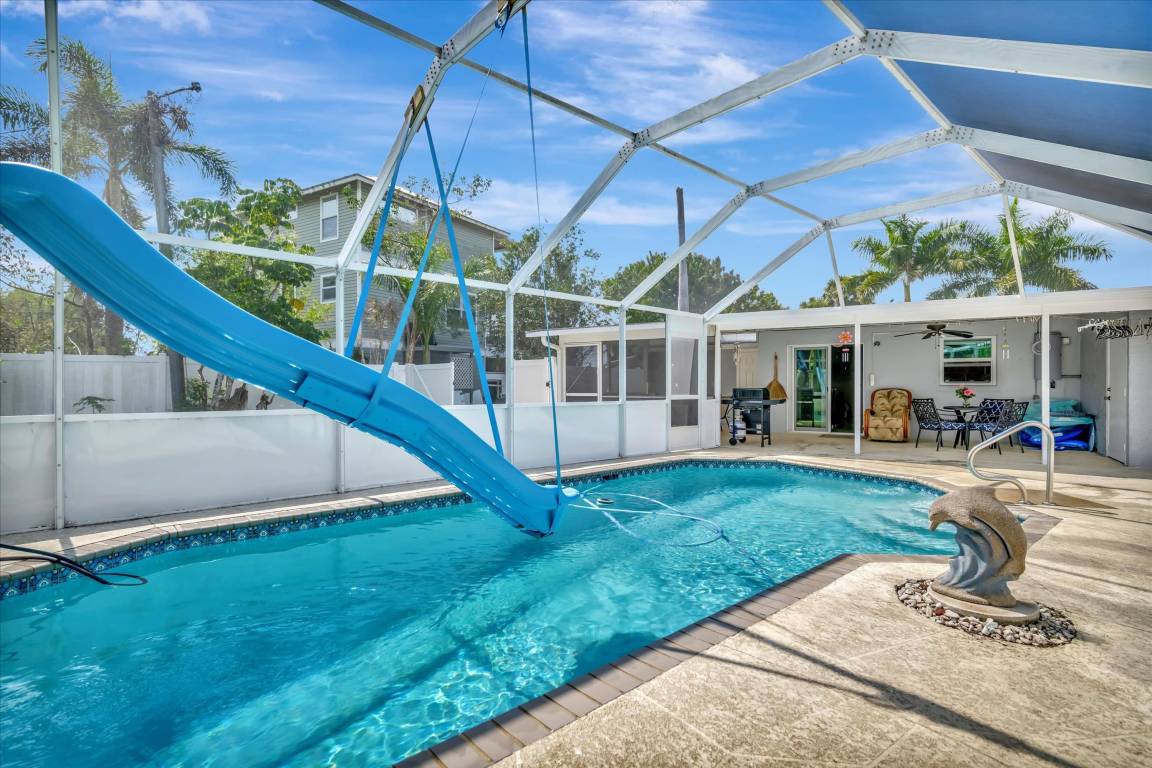 Apartment ∙ 3 Bedrooms ∙ 8 Guests - Fort Myers, FL