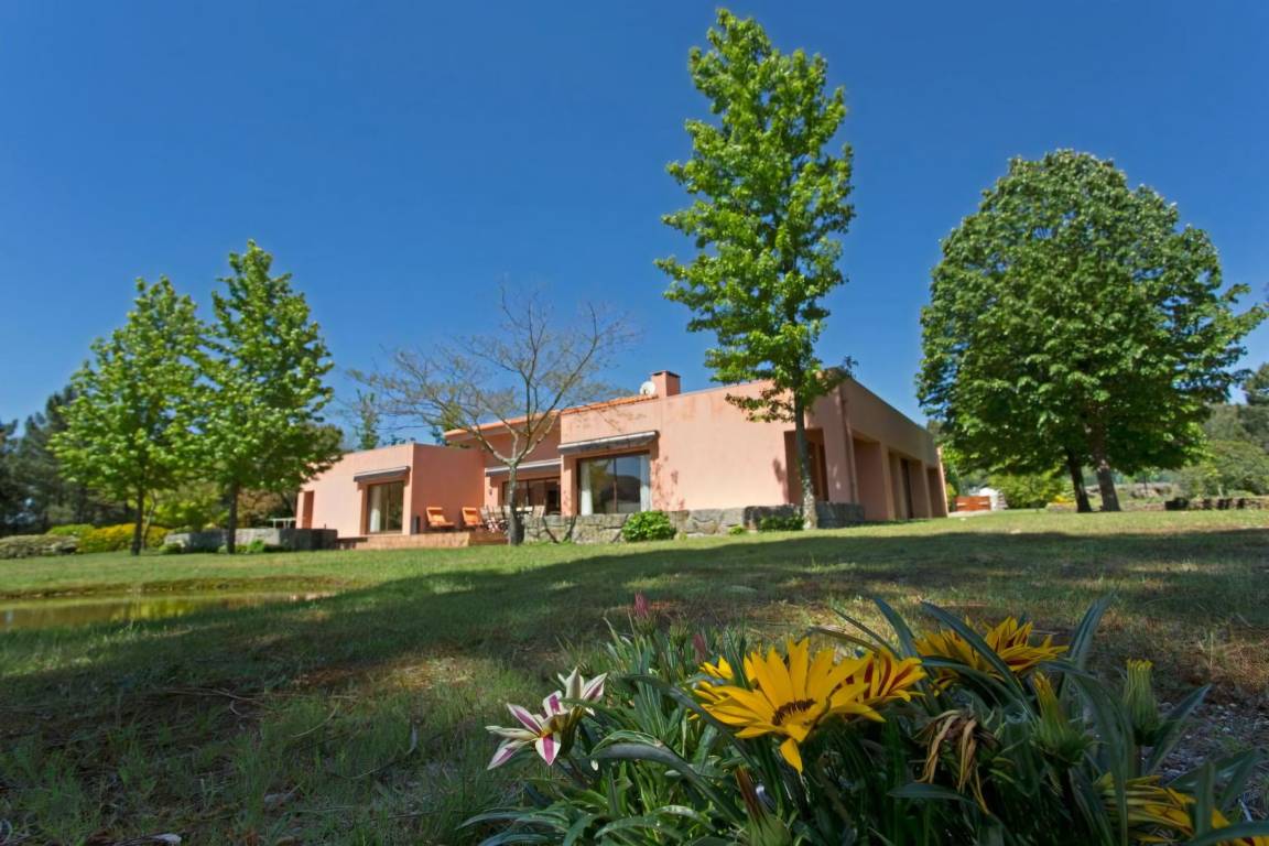 Villa ∙ 5 Chambres ∙ 14 Personnes - Cinfães