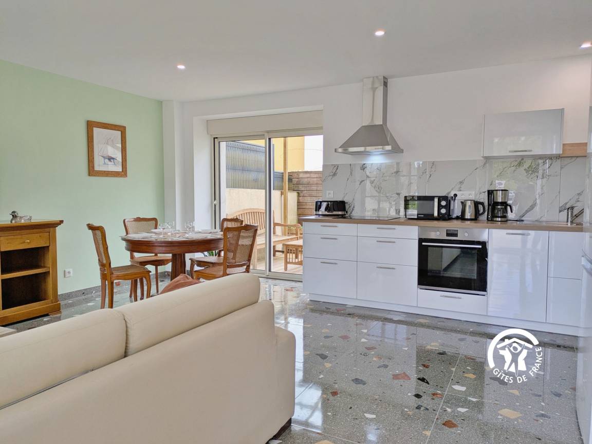 51 M² Appartement ∙ 1 Chambre ∙ 4 Personnes - Laval, France