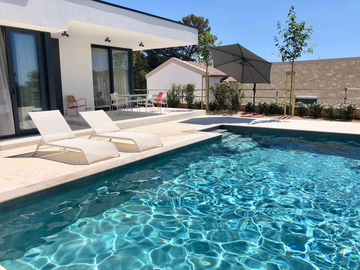 106 M² Ferienhaus ∙ 2 Schlafzimmer ∙ 6 Gäste - Lopar