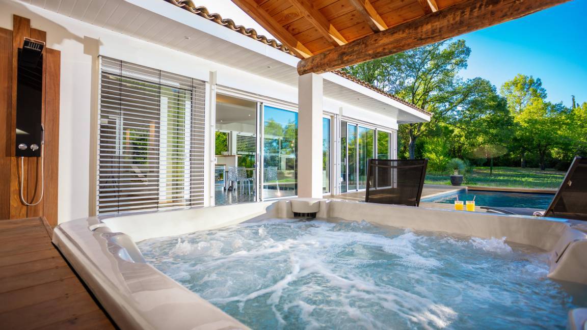 85 M² Villa ∙ 1 Chambre ∙ 2 Personnes - Sommières