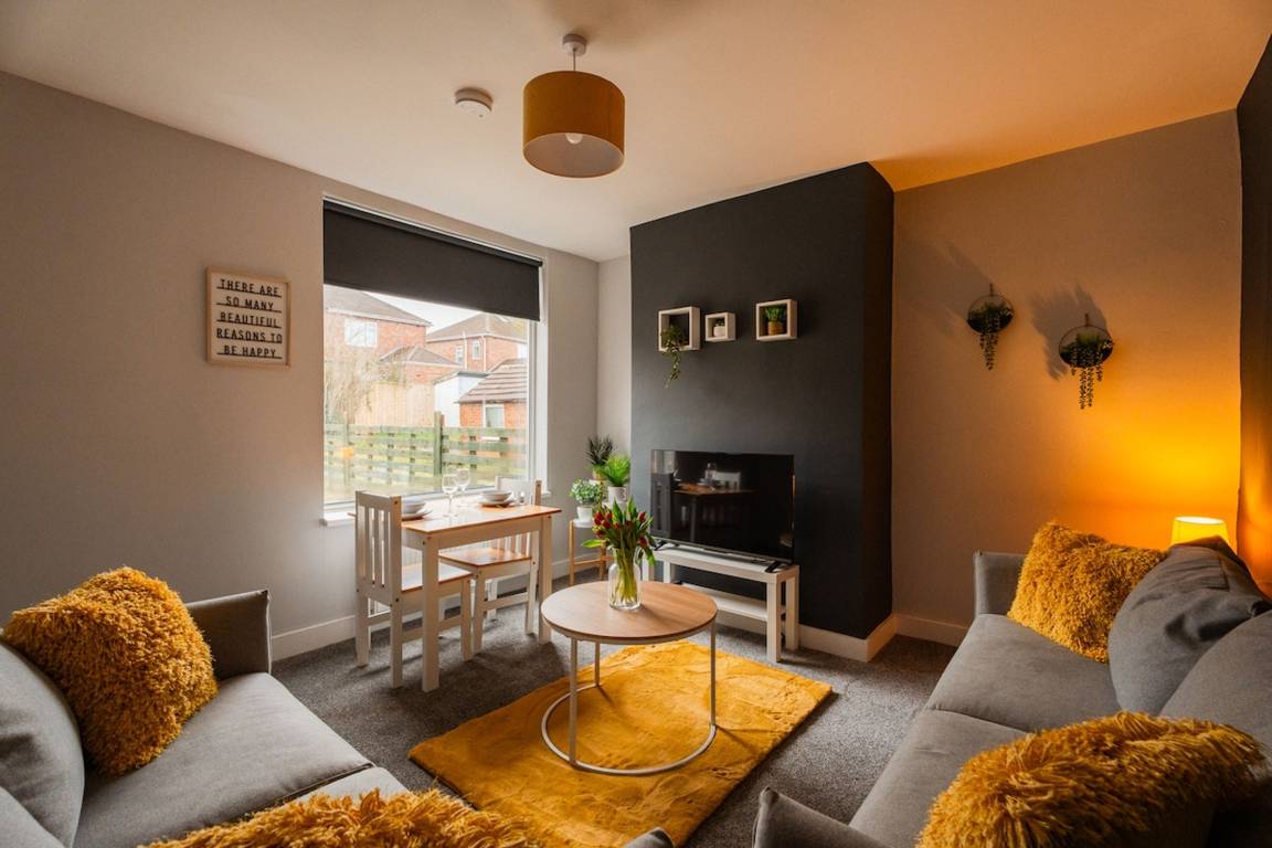 Apartment ∙ 4 Bedrooms ∙ 7 Guests - Stockton-on-Tees