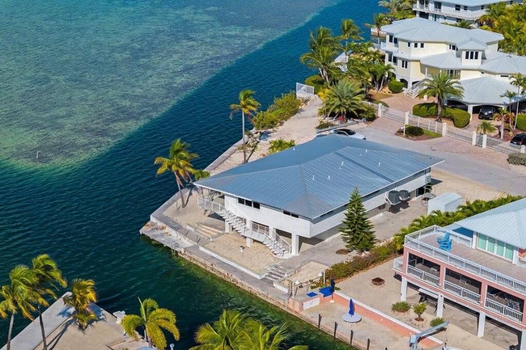 House ∙ 2 Bedrooms ∙ 4 Guests - Big Pine Key, FL