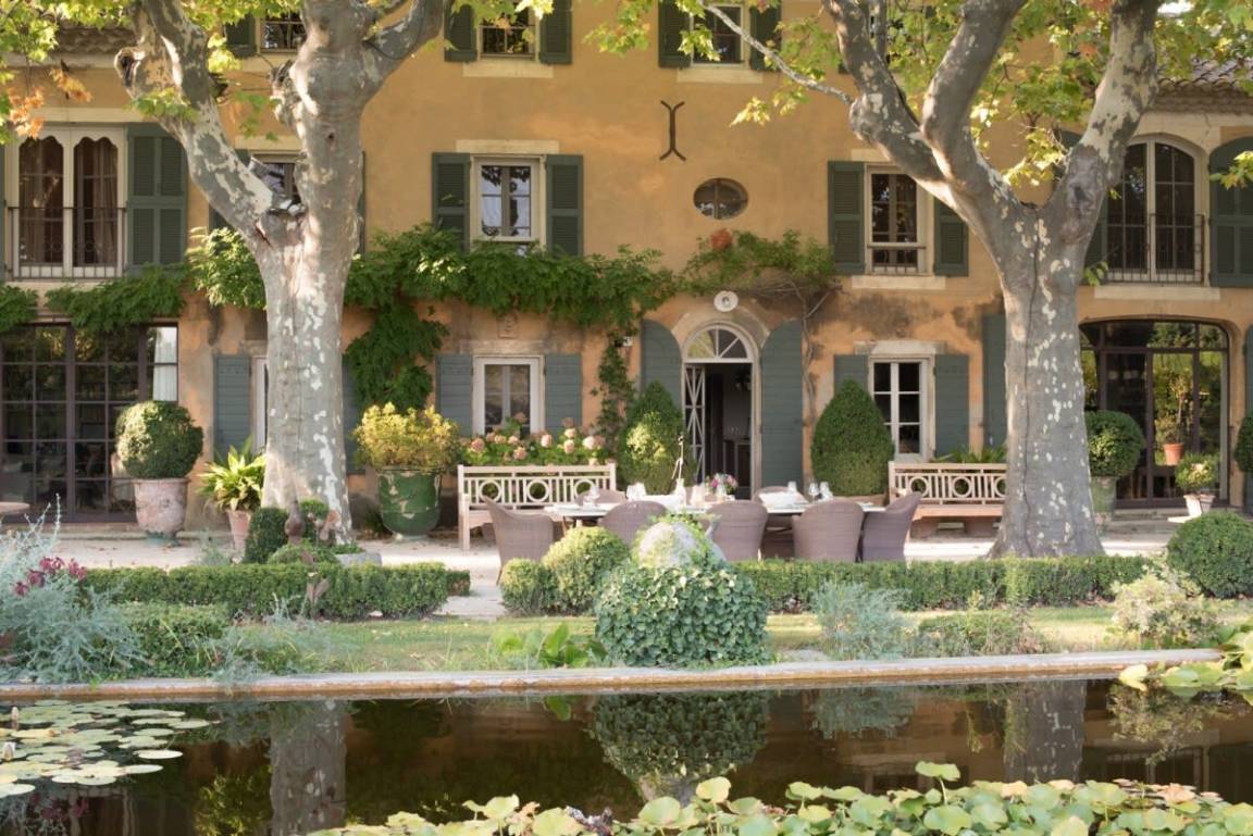 House ∙ 10 Bedrooms ∙ 18 Guests - Bouches-du-Rhone