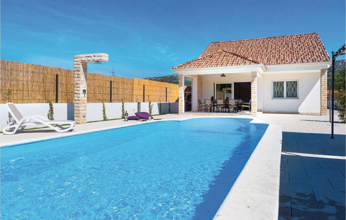140 M² Maison De Vacances ∙ 3 Chambres ∙ 8 Personnes - Šibenik