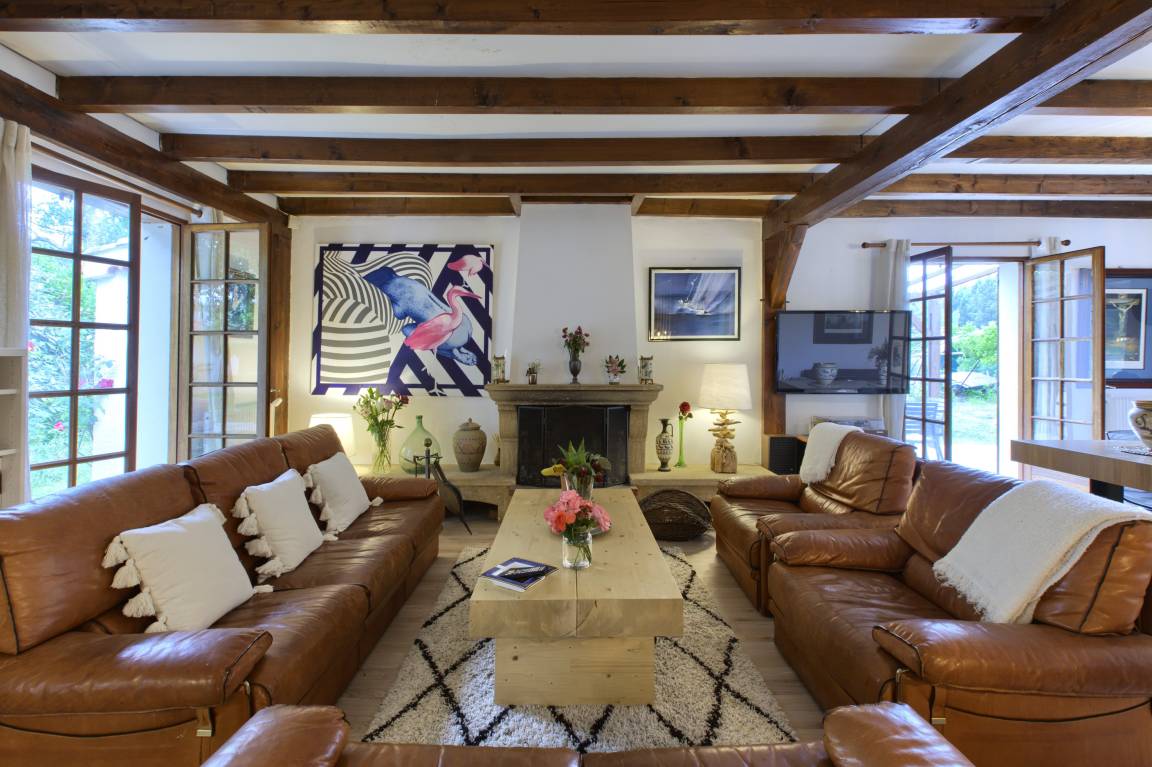 240 M² Villa ∙ 5 Chambres ∙ 12 Personnes - Saint-Médard-en-Jalles