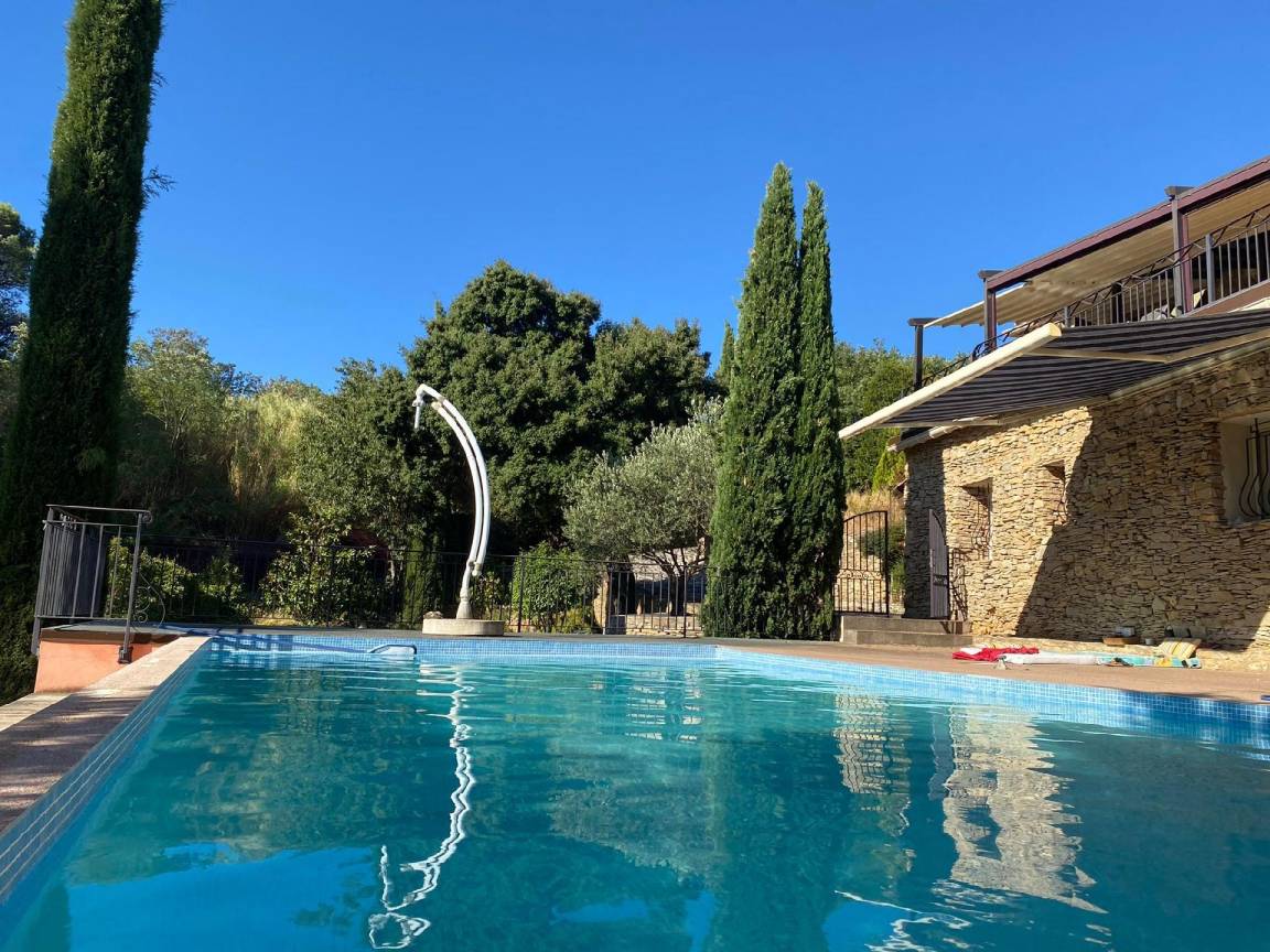 250 M² Ferienhaus ∙ 5 Schlafzimmer ∙ 10 Gäste - Bagnols-sur-Cèze