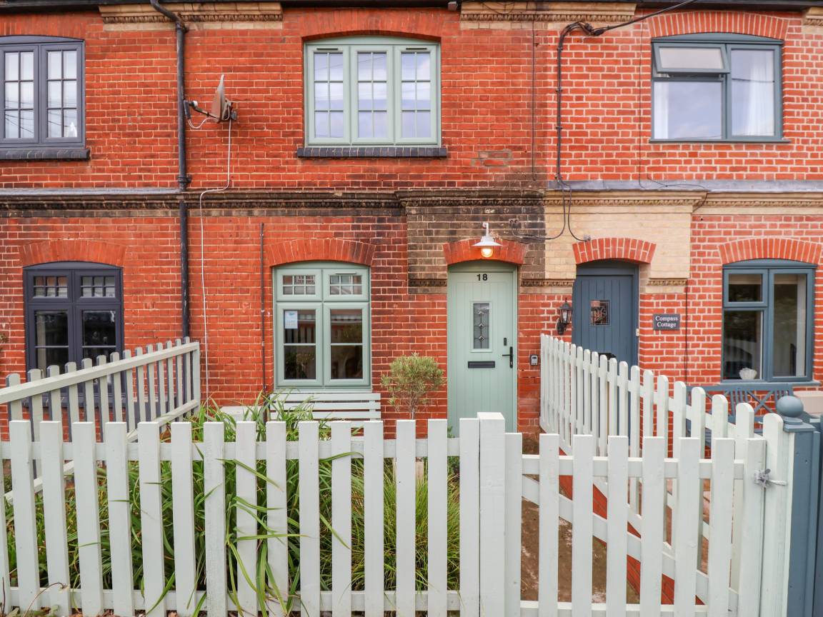 Cottage ∙ 2 Bedrooms ∙ 4 Guests - Aldeburgh