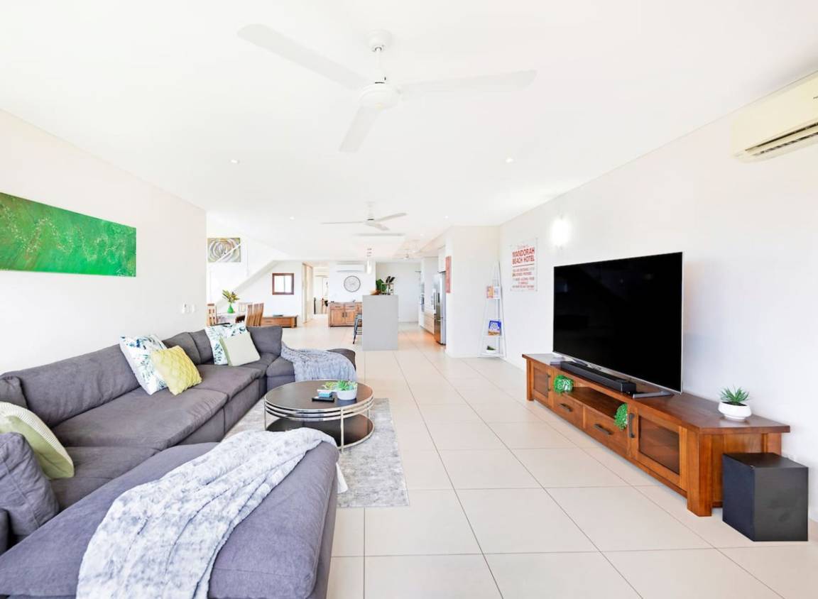 350 M² Apartment ∙ 4 Bedrooms ∙ 9 Guests - Darwin