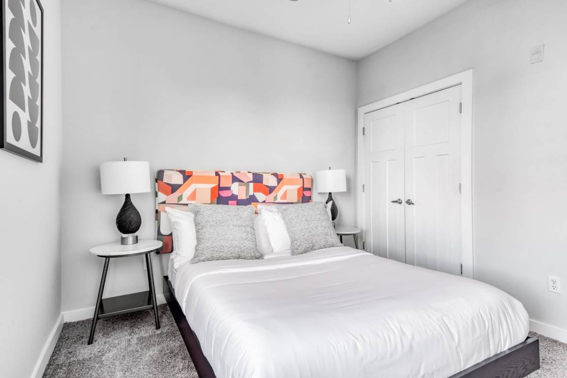 Apartment ∙ 1 Bedroom ∙ 4 Guests - Nashville, TN