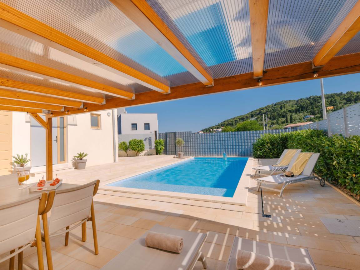 172 M² Ferienhaus ∙ 4 Schlafzimmer ∙ 10 Gäste - Zadar