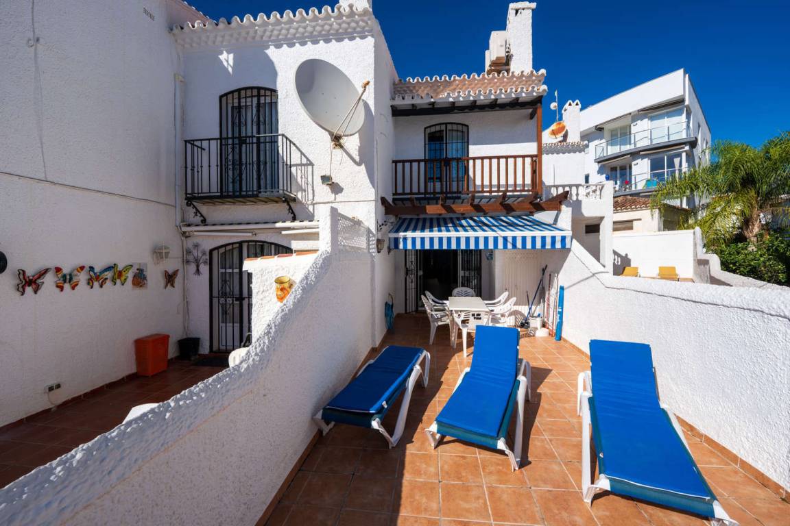 80 M² Villa Vacanza ∙ 2 Camere Da Letto ∙ 4 Ospiti - Nerja