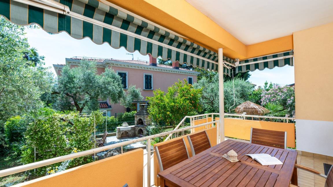 80 M² Ferienwohnung ∙ 3 Schlafzimmer ∙ 5 Gäste - Umag